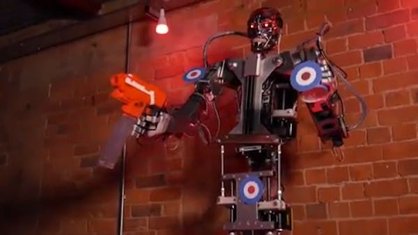 Get Into a Gun Fight with This Nerf Blaster-Wielding Terminator Robot ...