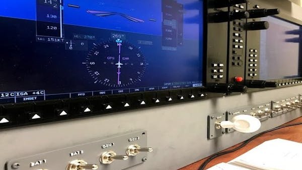 This DIY Flight Simulator Puts Your Right in the Cockpit - Hackster.io