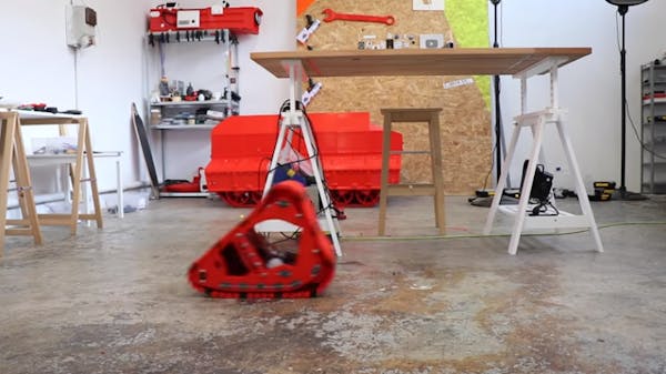 Ivan Miranda Builds a Rideable Tank Skateboard - Hackster.io