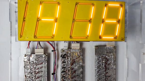All Transistor Digital Clock Is a Work of Engineering Art - Hackster.io