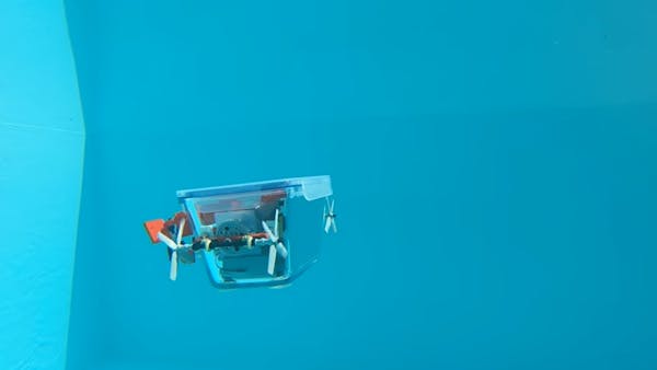 This Ingenious LEGO ROV Submarine Relies on Clever Magnetic Couplings ...