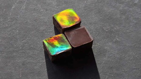 Nanotech Diffraction Gratings Give ETH Zurich's Chocolate an Iridescent ...