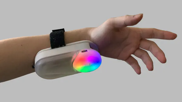This MIT-Designed Wearable Hand Sanitizer Dispenser Will Keep You Germ ...