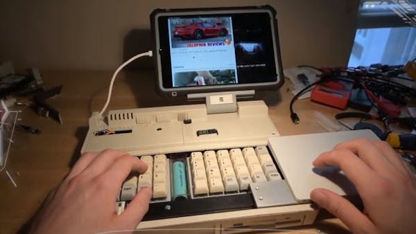 An iPad/Raspberry Pi Mashup Makes for a Fantastic Cyberdeck - Hackster.io