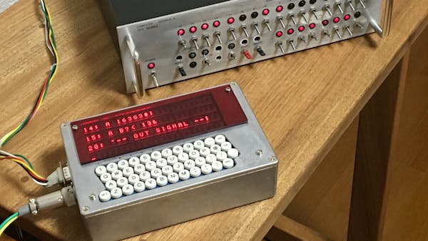 This Beautiful DIY Serial Terminal Features Vintage LED Bubble Displays ...