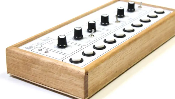 The Moog Light Synth V2 Features 10 Keys for Terrific Tones - Hackster.io