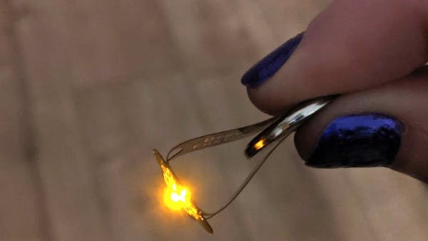 Drew Fustini's Simple Coin-Cell Battery Tester Is a Curving Single ...