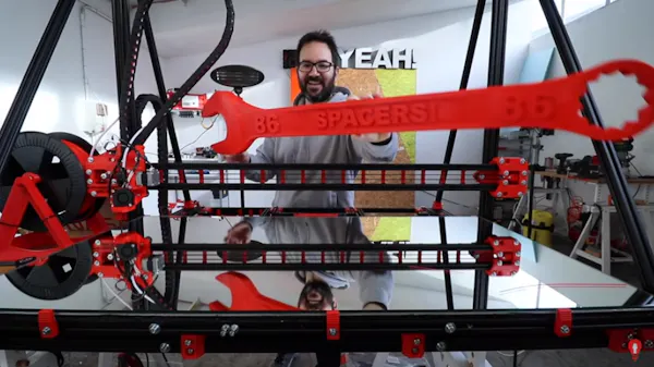 Ivan Miranda Has Made His Gigantic 3D Printer Even More Absurdly Huge ...