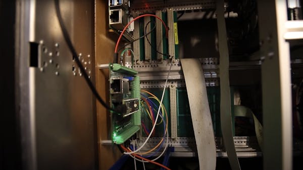 Retrofitting a Cortini CNC Mill with the Raspberry Pi - Hackster.io