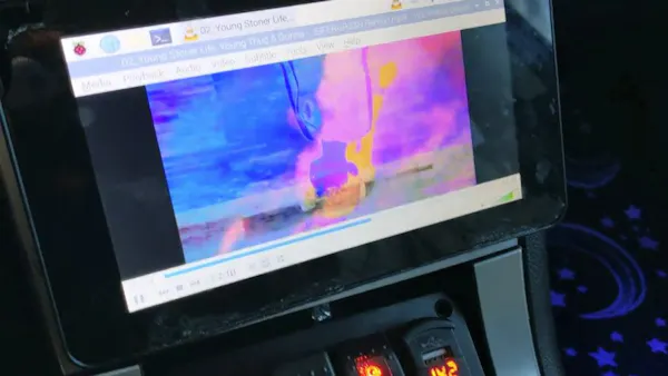 This Double-DIN Raspberry Pi Head Unit Is a Major Upgrade for One Maker ...