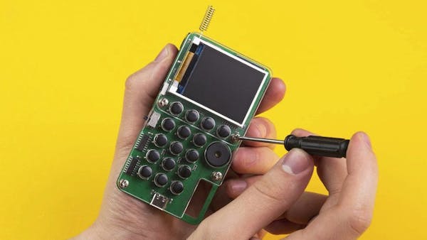 Circuitmess Chatter Is A Build It Yourself Arduino Compatible Encrypted Lora Messaging Gadget 