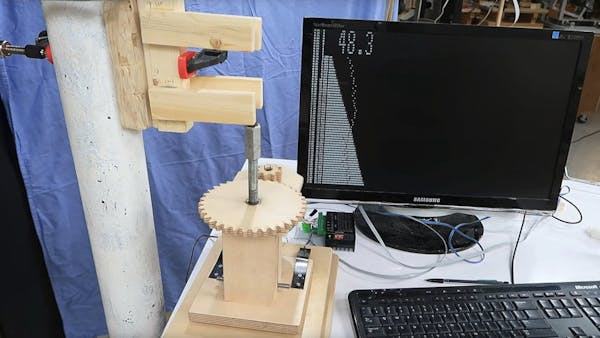 A Raspberry Pi-Powered Screw Jack Puts Matthias Wandel's Glue Collection Through Its Paces ...