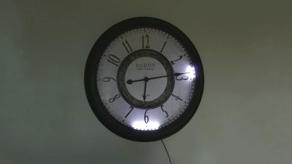 This Arduino-Compatible Clock Upgrade Lights the Time with an Eye ...