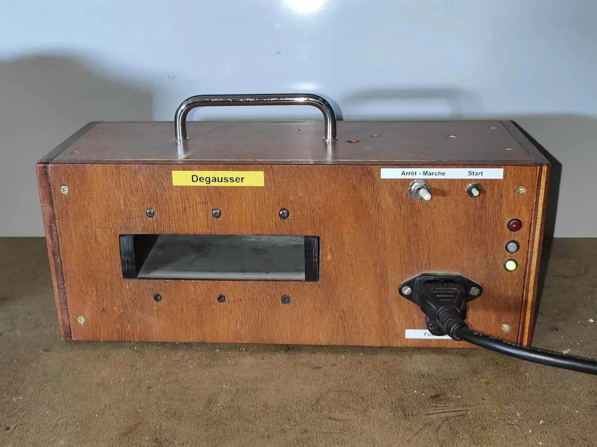Automatic degausser arduino controlled - Hackster.io