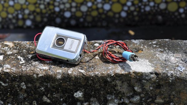 Repurposing a Vintage Transistor Hearing Aid - Hackster.io