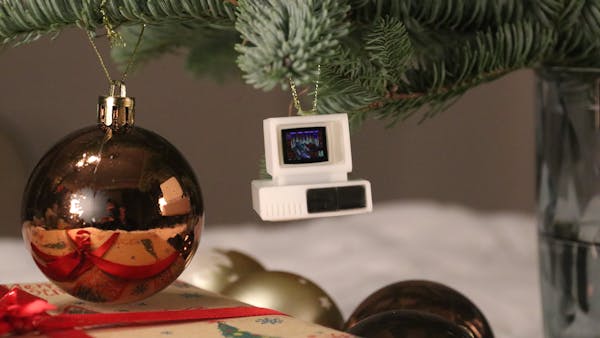 Yes, This Christmas Tree Ornament Can Run Doom - Hackster.io