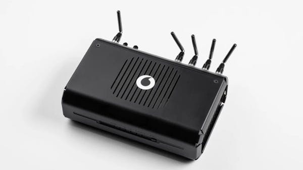 Vodafone Demos a Small-Cell 5G Base Station Built Atop a Raspberry Pi 4 ...