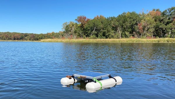 Clay McPherson's Gumption Trap Is an Autonomous Robo-Boat Designed to ...