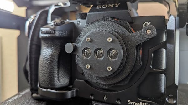 Alex Fiel's Wigglegram Lens V2 Turns a Full-Frame Camera Into a Toy ...