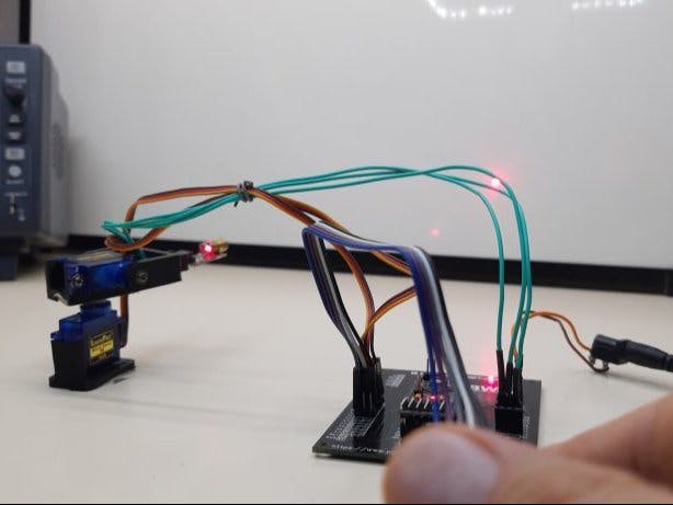 Laser controlled by joystick servos and Arduino - Hackster.io Laser controlled by joystick servos and Arduino - Hackster.io