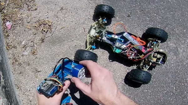 This RC Car Provides Force Feedback with Dual ESP32s and a Load Cell ...