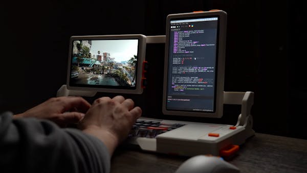 This Polished Cyberdeck Has Dual Screens for Maximum Productivity and ...
