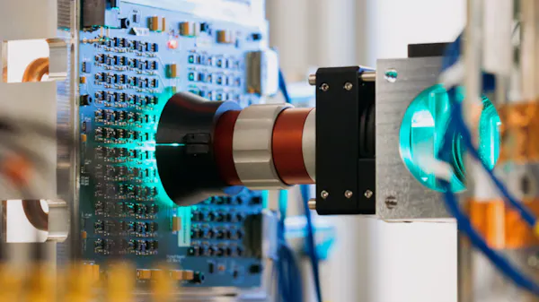 Microsoft Points to an Analog Optical Computer as a Potential Solution ...