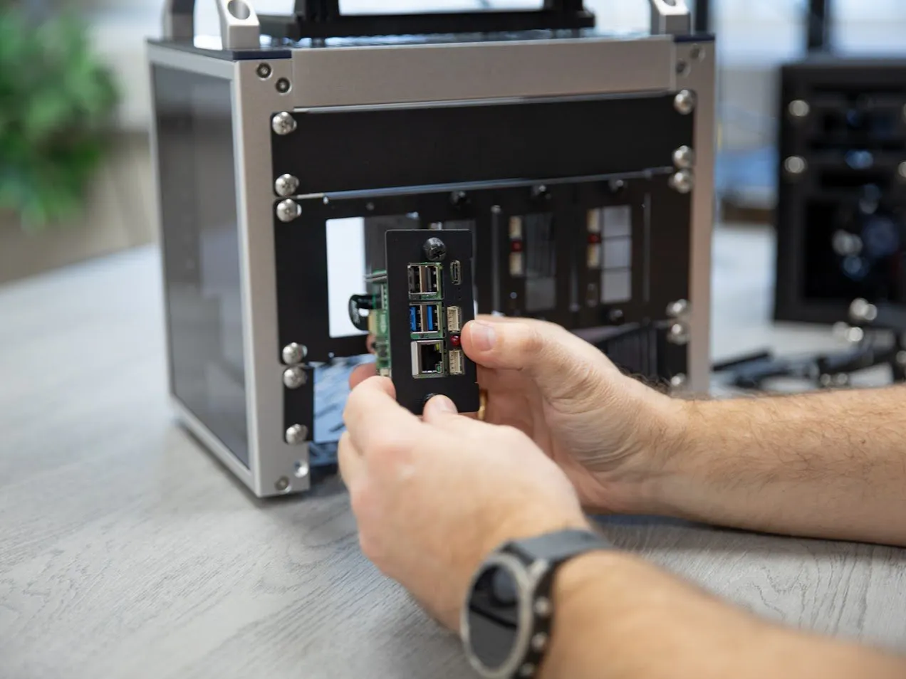 Server in a box - Raspberry pi - for container workloads - Hackster.io