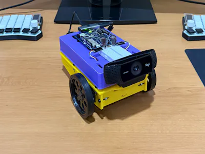 Face-following robot with Arduino UNO Q and Edge Impulse - Hackster.io