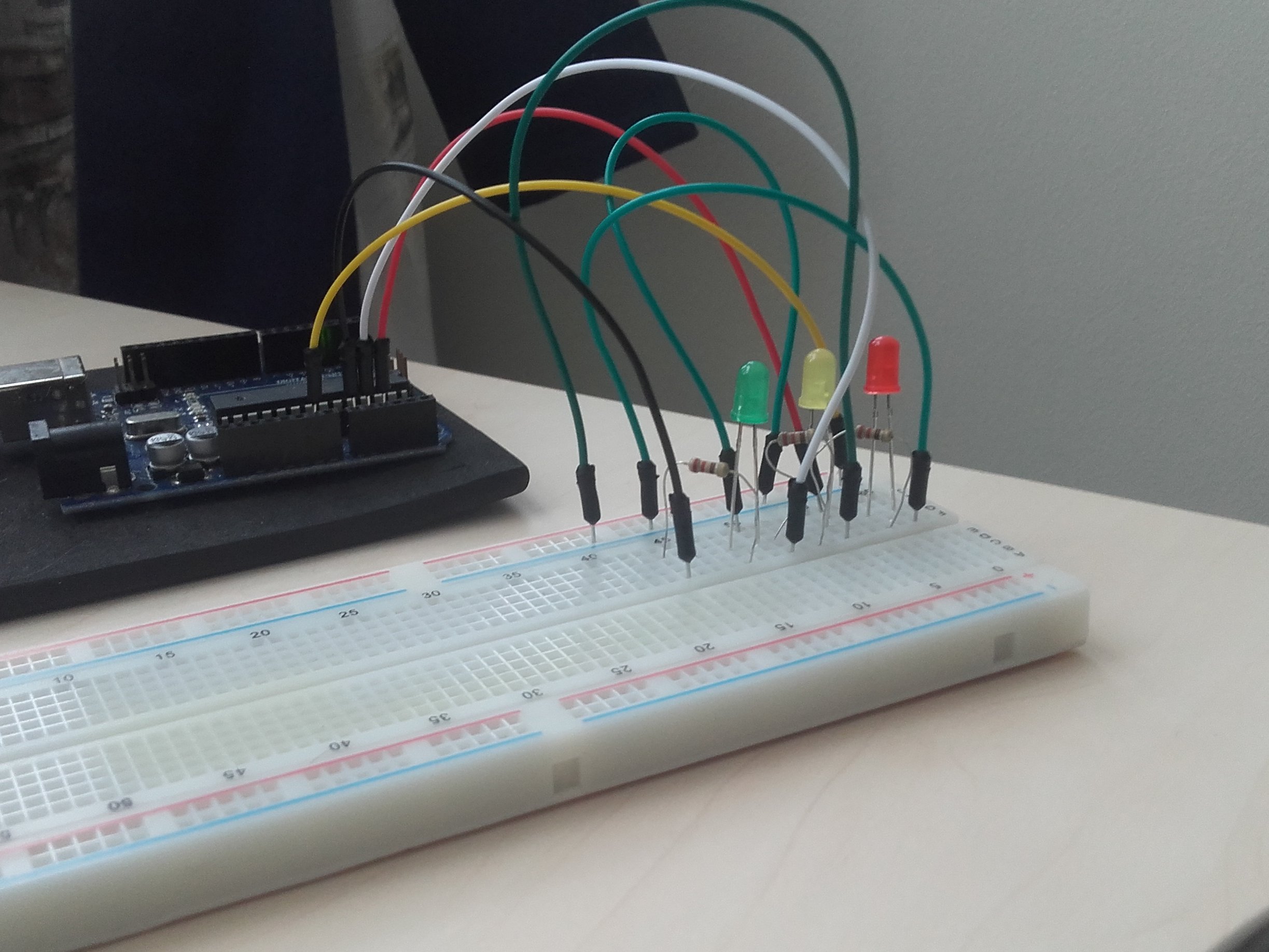 The Traffic Light - Hackster.io
