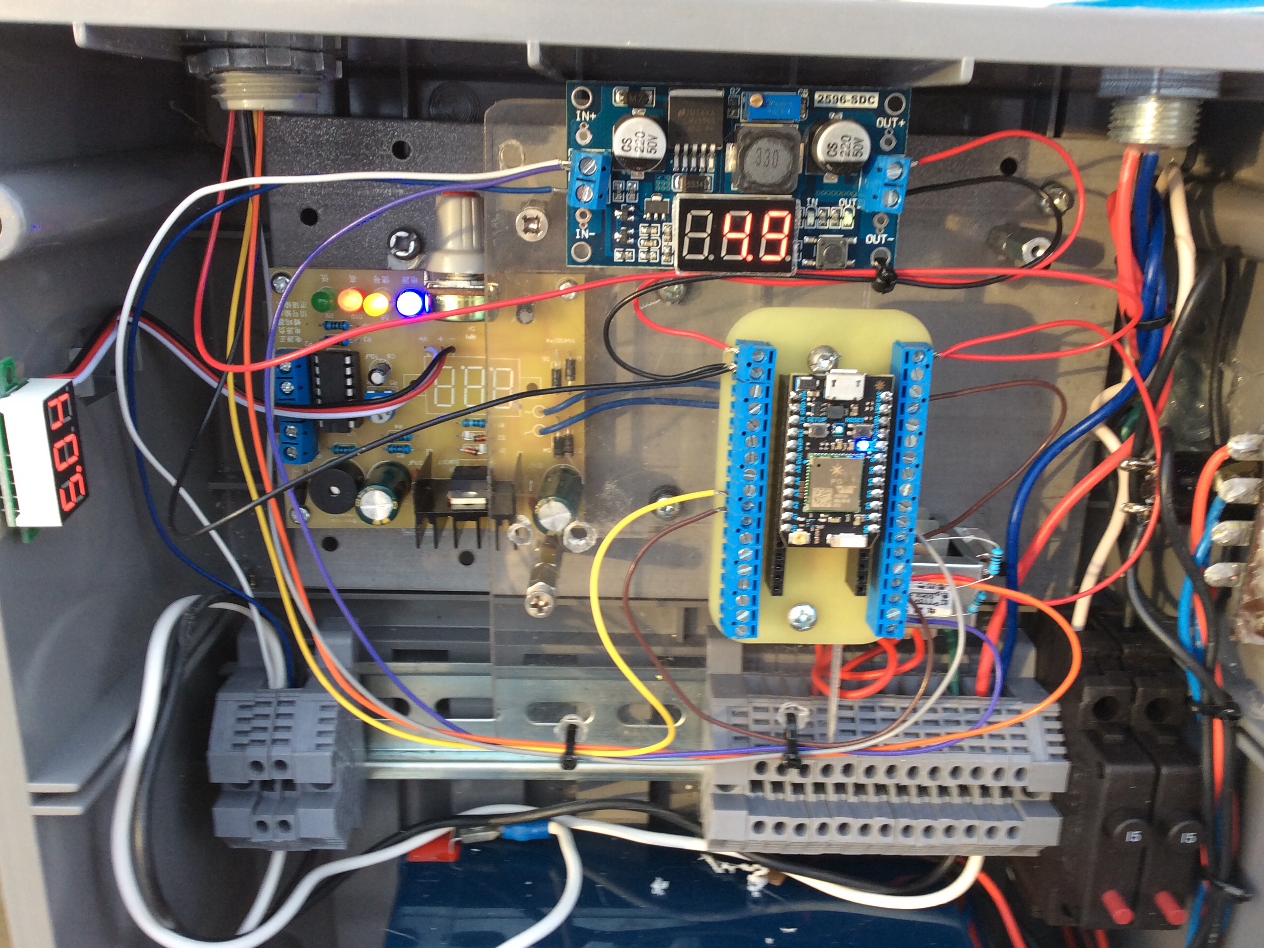 Outdoor Solar, Voltage and Light Sensing - Hackster.io