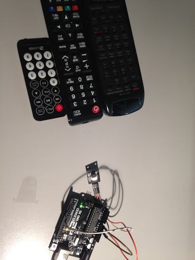 First Test: Super StarterKit from Elegoo - Infrared - Arduino Project Hub