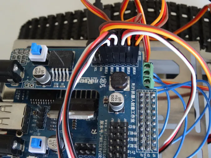 Assemble Kuman Wi-Fi Robot With Camera and Manipulator - Hackster.io