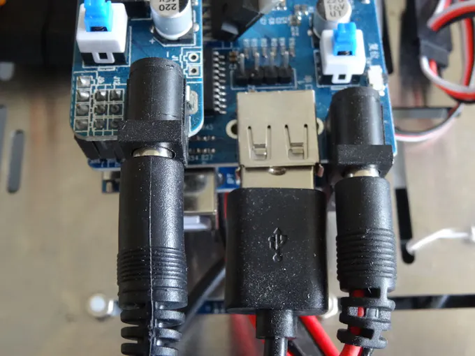 Assemble Kuman Wi-Fi Robot With Camera and Manipulator - Hackster.io