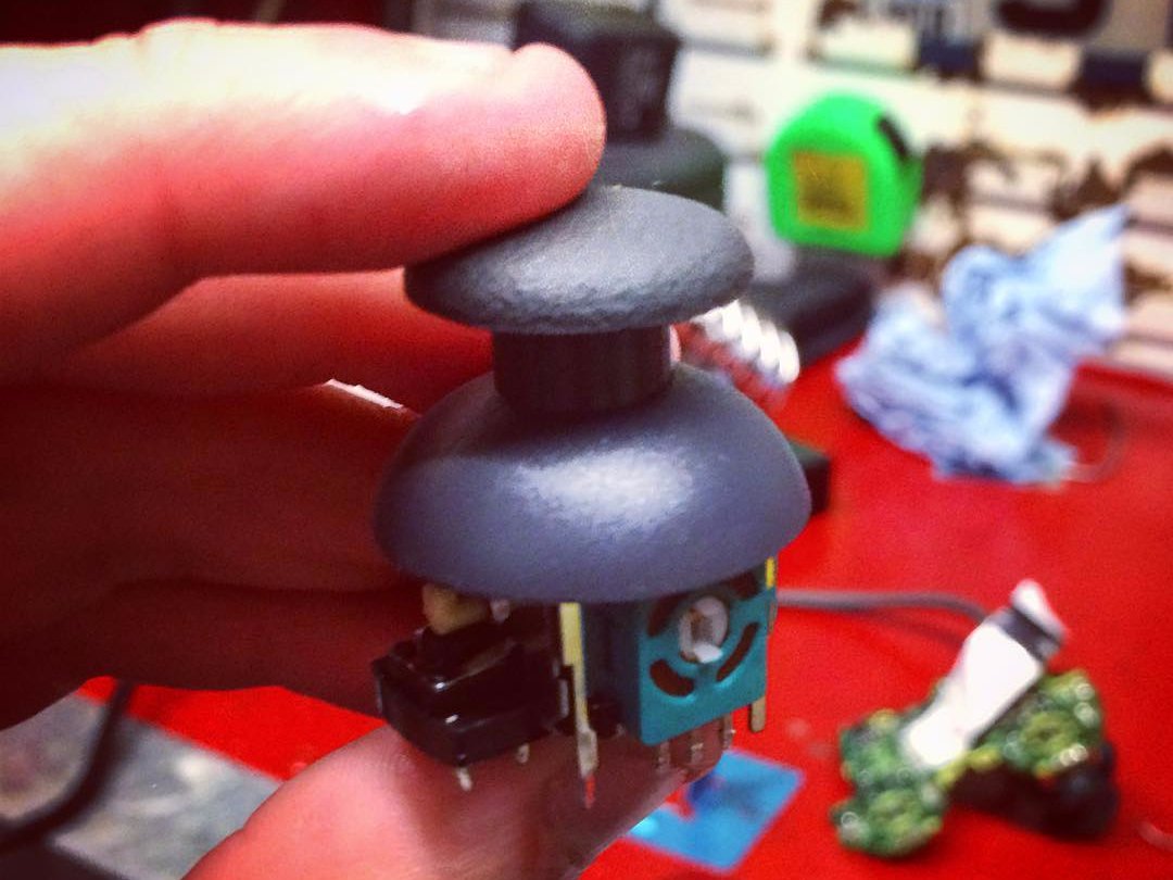 PlayStation One Analog Sticks With Arduino - Hackster.io