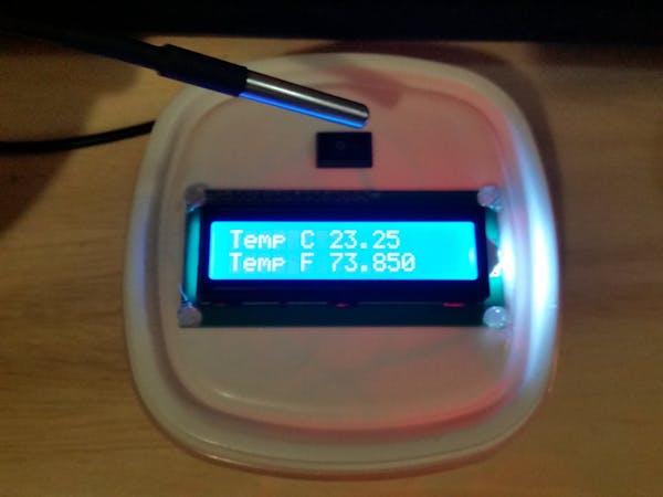 Digital Thermometer With Ds18b20 I2c Lcd And Plastic Box Arduino Project Hub