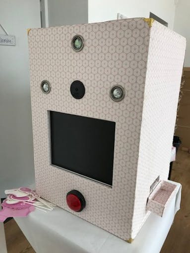 Wedding Photo Booth with Raspberry Pi - Hackster.io
