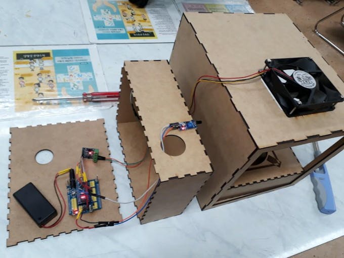 Automatic Ventilation with Flame Detector - Arduino Project Hub