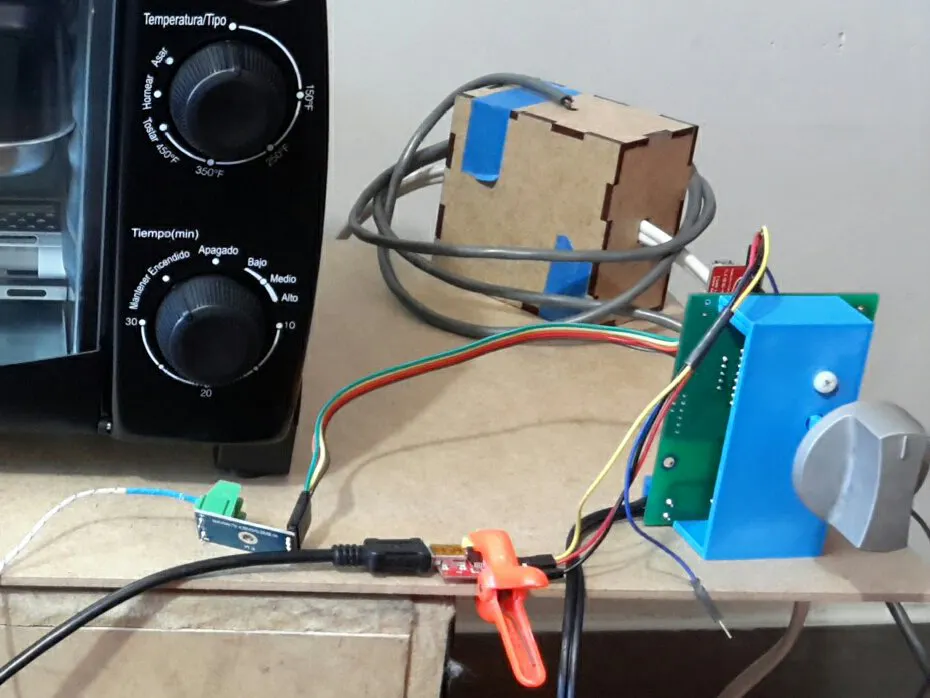 Smart Kitchen Knob Oven Controller Powered by Infineon - Hackster.io