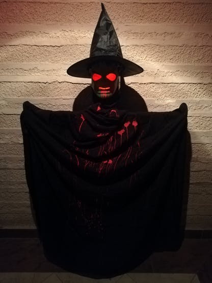 How to Build a DIY Animatronic Halloween Prop Using Arduino - Hackster.io