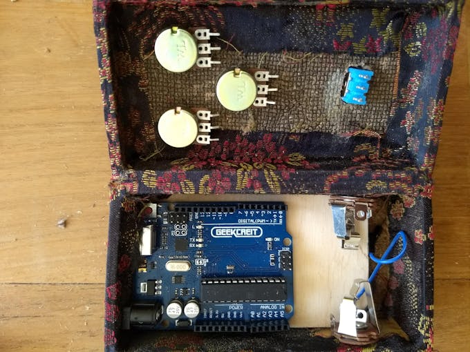 Turn An Arduino Uno Into A Midi Controller Guitar Pedals Arduino Project Hub