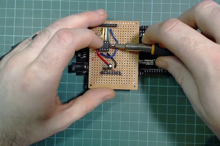 DIY ATtiny Programming Shield - Hackster.io