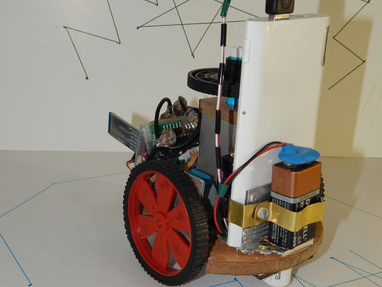 Trash Built BT Line Drawing Bot - My Bot - Hackster.io