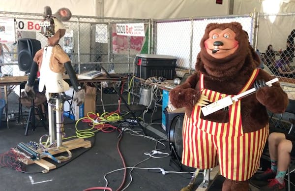 Getting the Old Showbiz Pizza Robot Band Back Together - Hackster.io