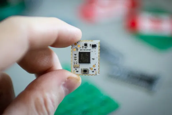 SAMD HCC Module Is an Easy-to-Solder, Arduino and CircuitPython ...