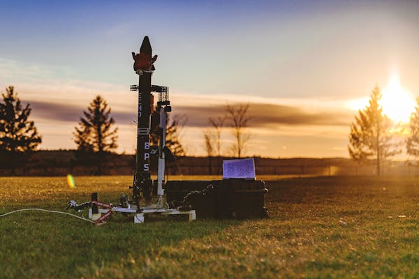 Vertical Takeoff and Vertical Landing, Now Available for Model Rockets - Hackster.io