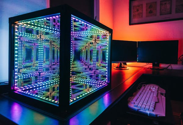 HyperCube Takes Infinity Mirrors to Another Dimension - Hackster.io