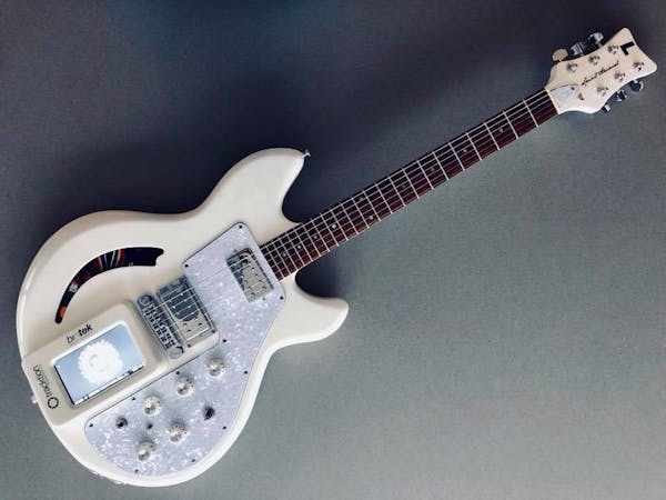 This Guitar Combines Raspberry Pi Synthesis with Good Ol’ Humbuckers ...
