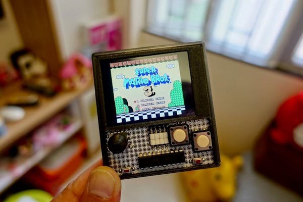 A Tiny Esp32 Handheld Nes Emulator